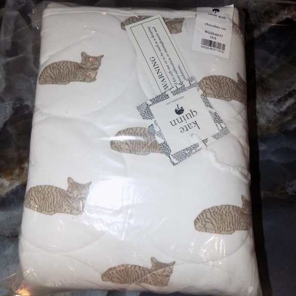 kate quinn | Bedding | Kate Quinn Chocolate Cat Bamboo Circle Quilt New ...